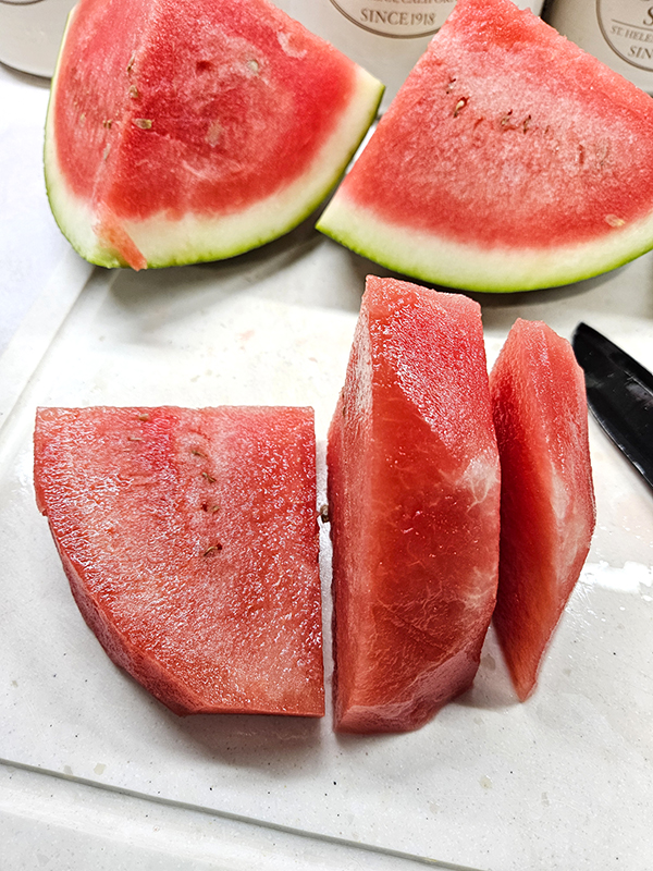 Easily Cut A Whole Watermelon & Tips On Picking The Best One